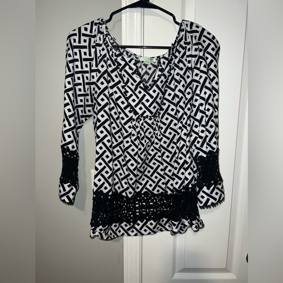 Jade | Tops | Jade Black And White Blouse | Poshmark